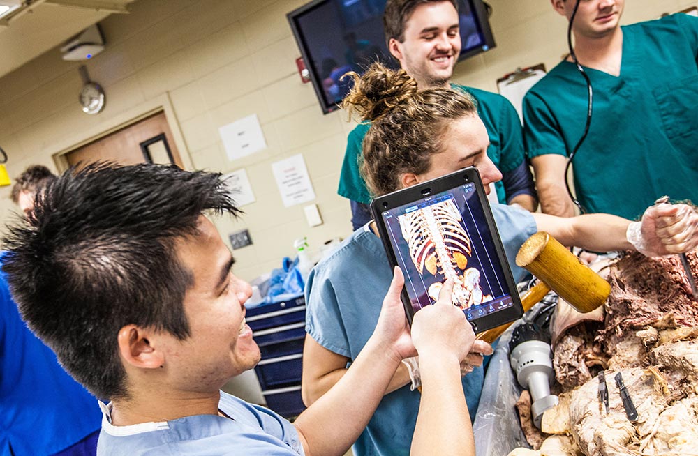 Supplementing Cadaver Lab Experiences with 3D Anatomy | BodyViz